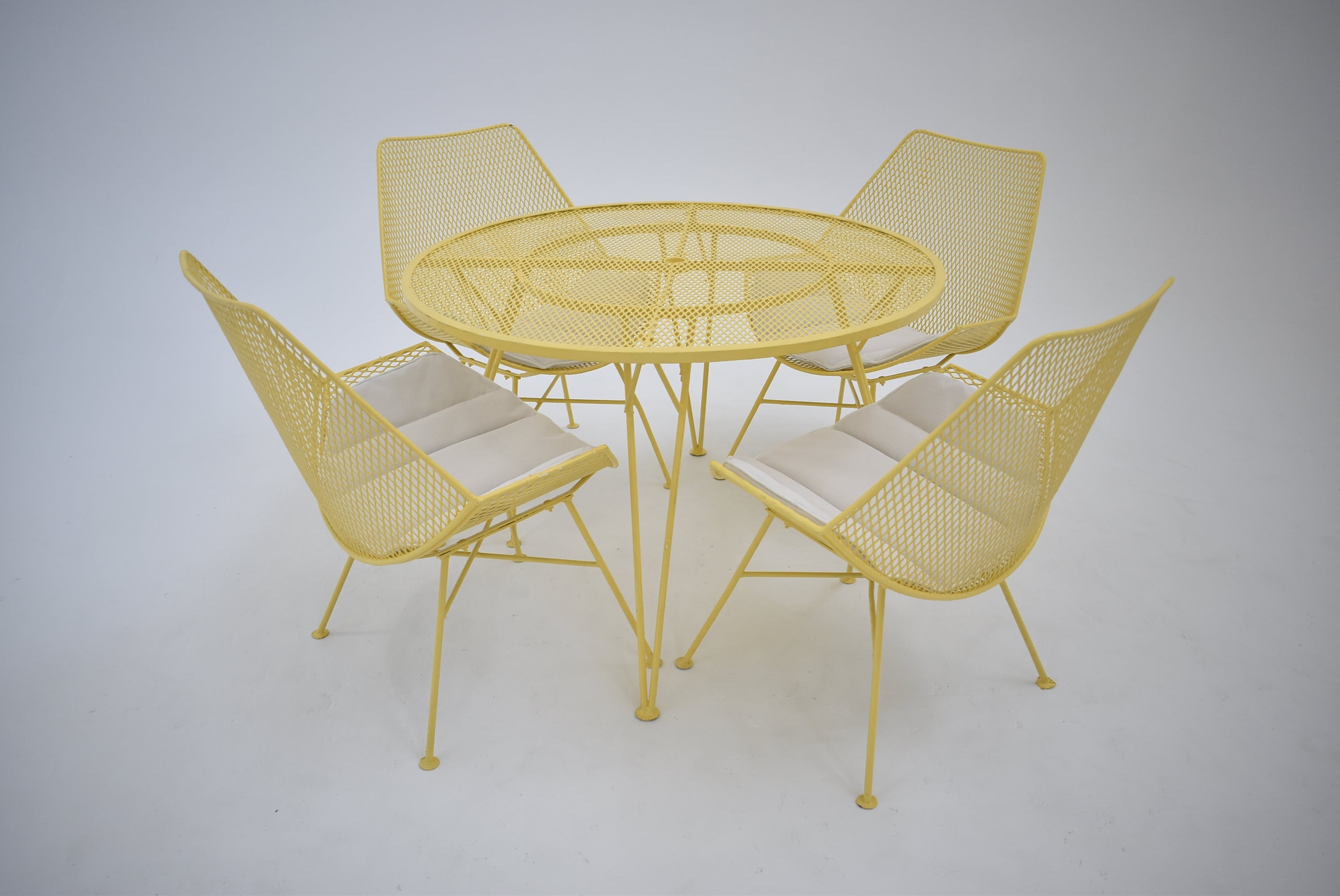 TABLE & CHAIR SETS – ACE PROPS