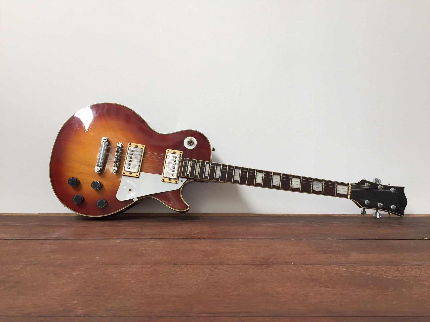 Guitars – ACE PROPS